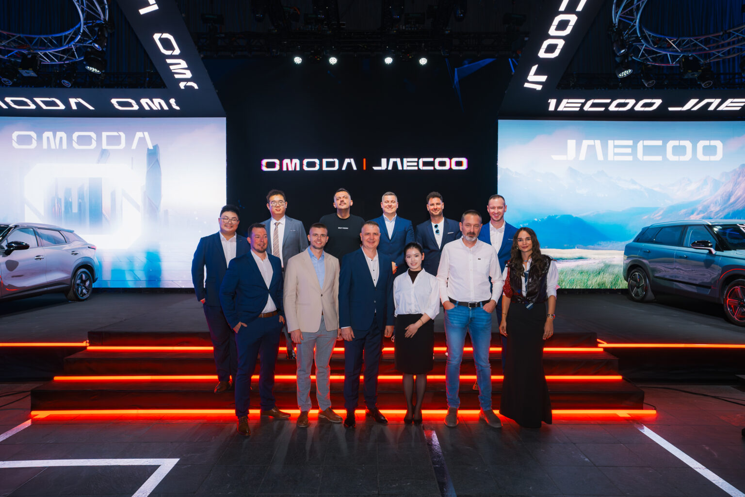 Omoda in Jaecoo v Sloveniji: novi avtomobili in robotski pes Argos ...